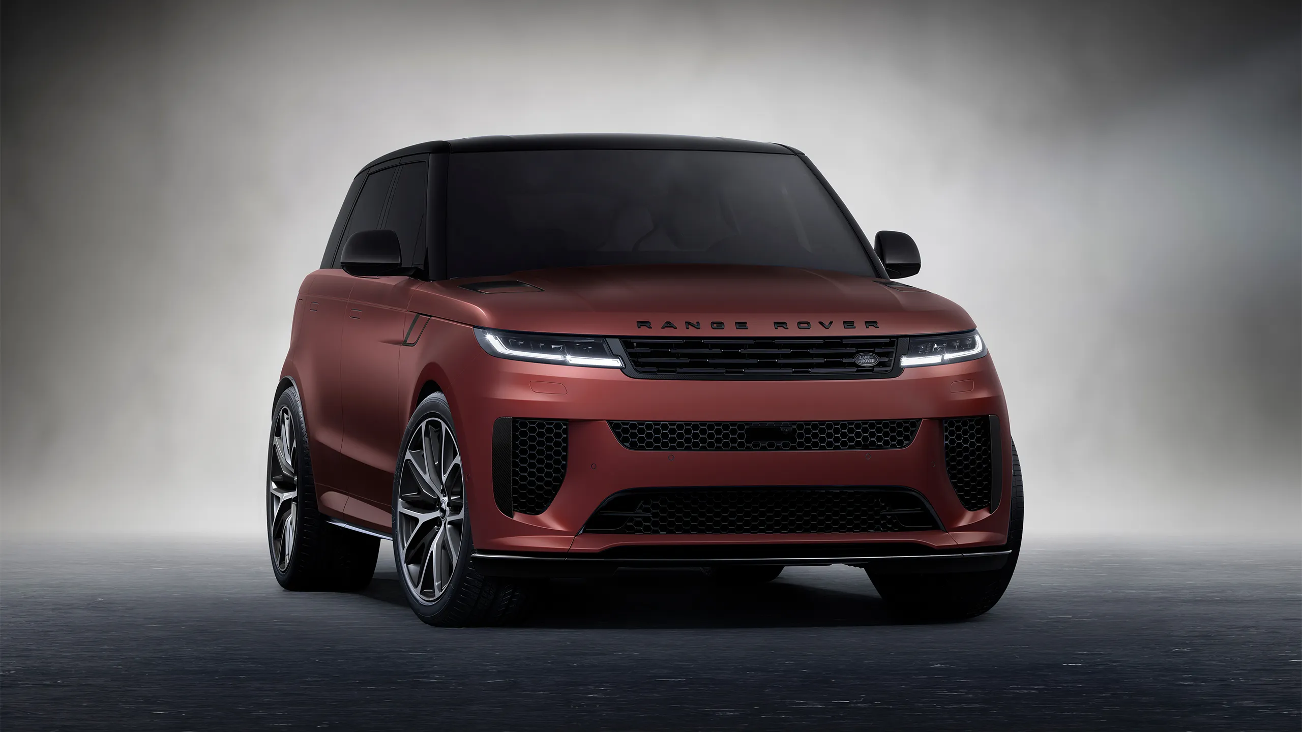 Range Rover Sport SV Edition 2: Power Meets Poise